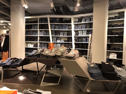 WEEKDAY - Updated December 2024 - 10 Photos & 16 Reviews ...