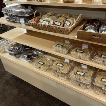 DAS DUTCHMAN ESSENHAUS - Updated August 2025 - 605 Photos & 404 Reviews ...