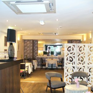 THE TEA HOUSE - Updated October 2025 - 24 Photos - 2 Stirling Road ...