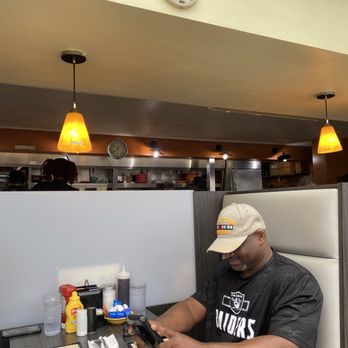 THE CLIQUE RESTAURANT - 222 Photos & 187 Reviews - 1326 E Jefferson Ave ...