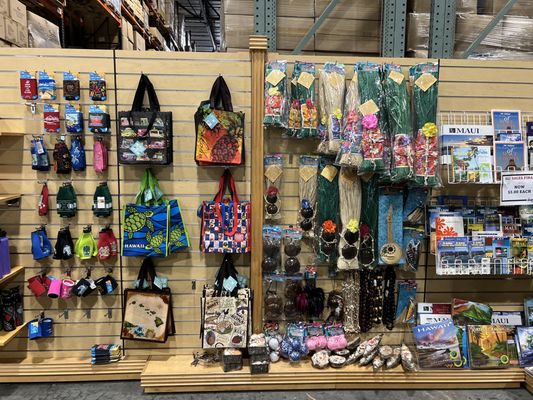 HAWAII GIFTS - 14 Photos - 137 Kahelu Ave, Mililani, Hawaii - Discount ...