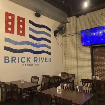 BRICK RIVER CIDER - Updated July 2025 - 280 Photos & 170 Reviews - 2000 ...