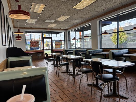 BURGERVILLE - Updated December 2025 - 123 Photos & 199 Reviews - 1122 ...