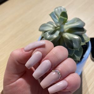 VO’S NAILS - Updated October 2025 - 32 Photos & 42 Reviews - 10120 109 ...