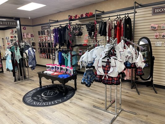 NOT TOO NAUGHTY - Updated August 2024 - 100 Photos & 82 Reviews - 2121 ...