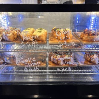 MARI MARI - Updated April 2025 - 109 Photos & 29 Reviews - 6201 N Front ...