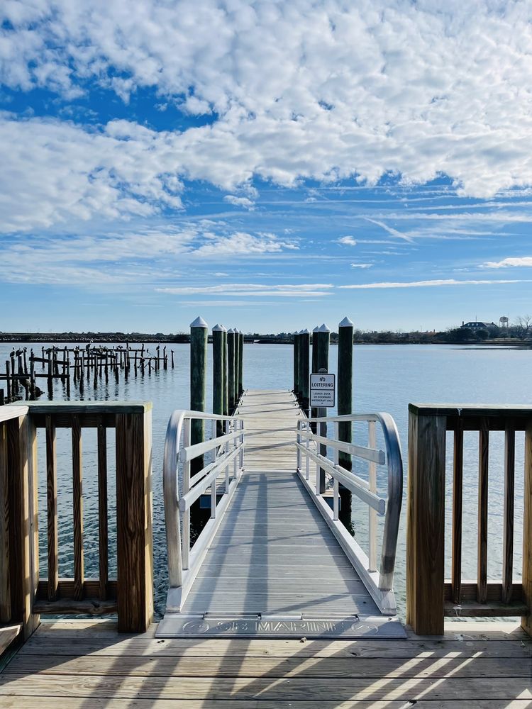 PHOEBUS PIER - Updated June 2024 - 12 Photos - Water St & E Mellen St ...