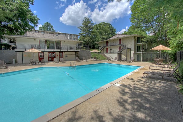 EMERSON AT HARDING - Updated June 2025 - 18 Photos - 380 Harding Pl ...