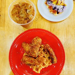 KOCO KOREAN FRIED CHICKEN & CROFFLES - Updated July 2024 - 968 Photos ...