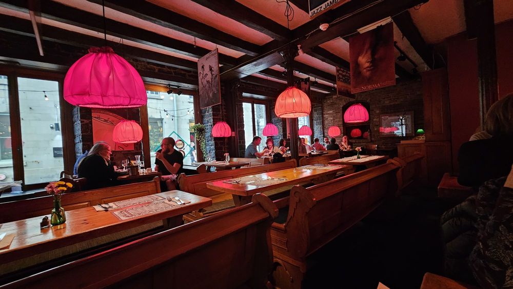 STASH CAFÉ - Updated September 2025 - 525 Photos & 424 Reviews - 200 ...