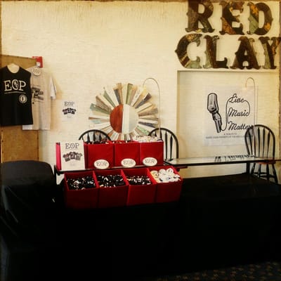 EDDIE OWEN PRESENTS AT RED CLAY MUSIC FOUNDRY - Updated July 2025 - 31 ...