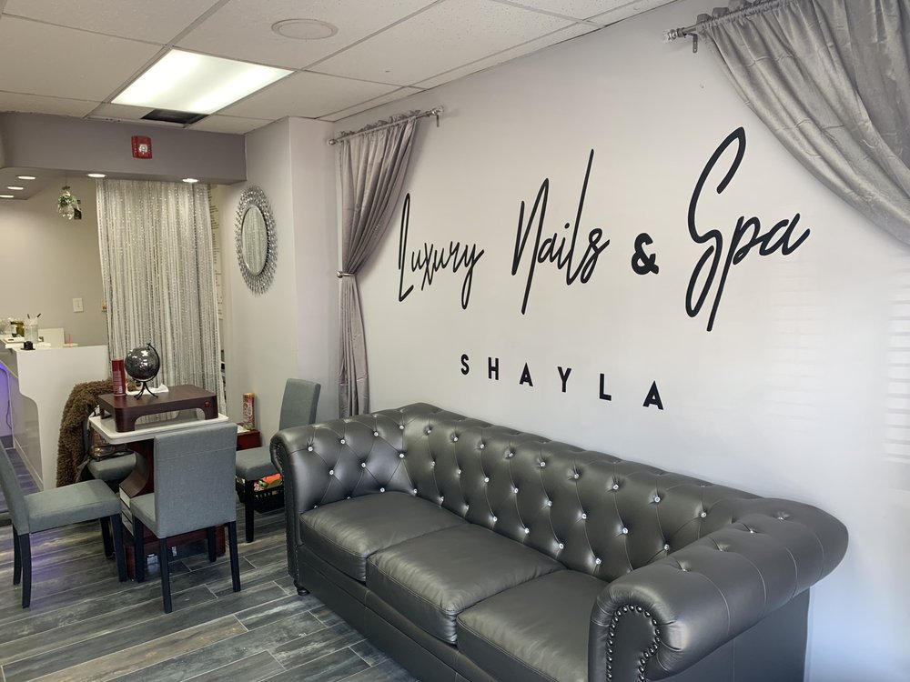 LUXURY NAILS - Updated October 2025 - 12 Photos & 14 Reviews - 276 S ...