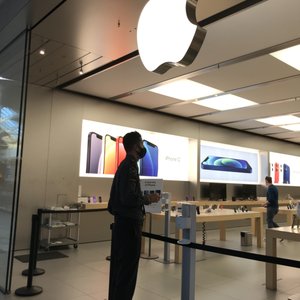 APPLE SQUARE ONE - Updated March 2025 - 28 Photos & 51 Reviews - 100 ...