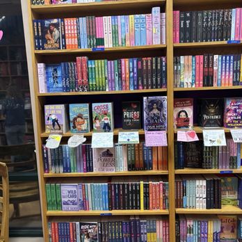 BOOKPEOPLE - Updated November 2025 - 494 Photos & 603 Reviews - 603 N ...