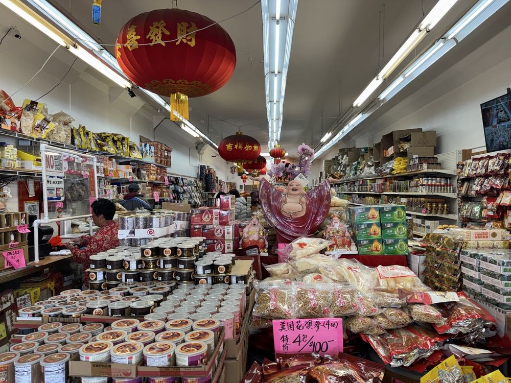 CLEMENT DUNG MARKET - Updated September 2025 - 17 Photos & 12 Reviews ...