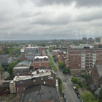 TOPSIDE - Updated July 2024 - 646 Photos & 347 Reviews - 101 W Monument ...