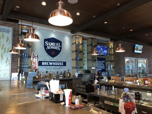 SAM ADAMS BREWHOUSE - 52 Photos & 71 Reviews - American (Traditional ...