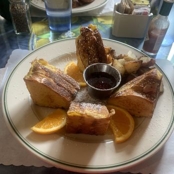 GROGGS TRADITIONAL IRISH PUB - Updated July 2025 - 150 Photos & 152 ...