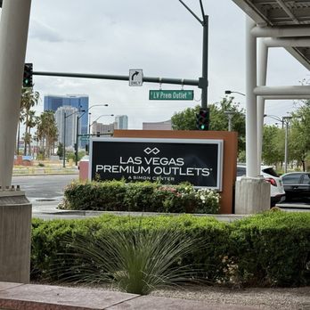 LAS VEGAS NORTH PREMIUM OUTLETS - Updated January 2025 - 992 Photos ...
