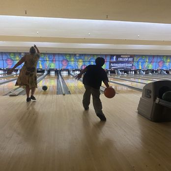 PARKWAY BOWL - Updated December 2025 - 164 Photos & 323 Reviews - 1280 ...