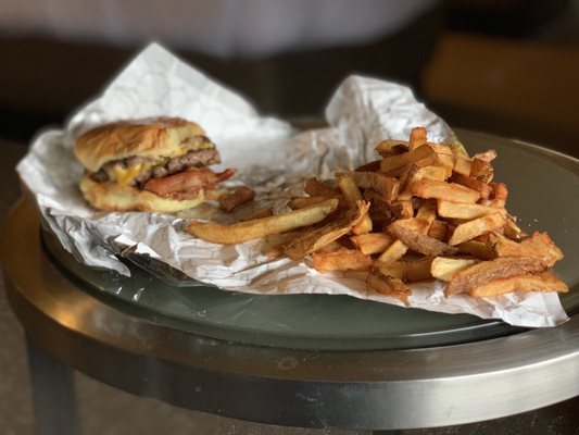 DEVIL DAWGS - SOUTH STATE - 968 Photos & 853 Reviews - 767 S State St ...