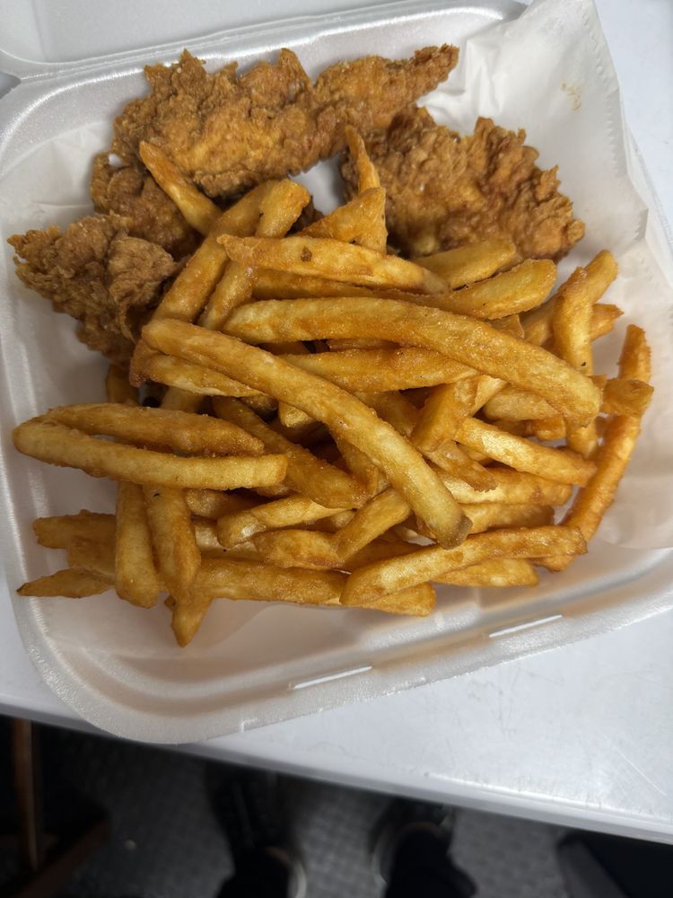 EL BENNY - Updated October 2025 - 16 Photos - 2908 W Hillsborough Ave ...