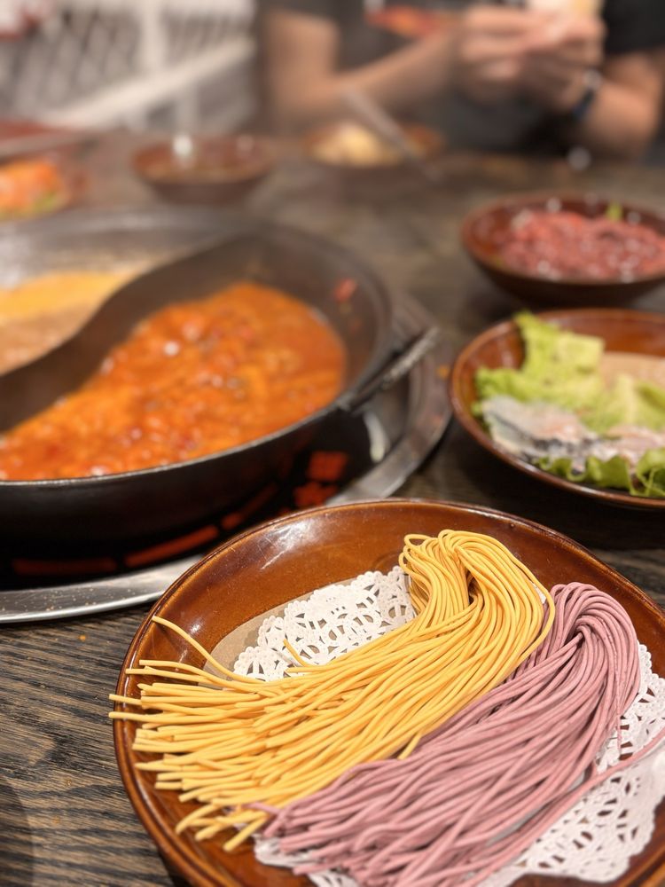 FENG HOTPOT - Updated April 2026 - 335 Photos & 244 Reviews - 1669 ...