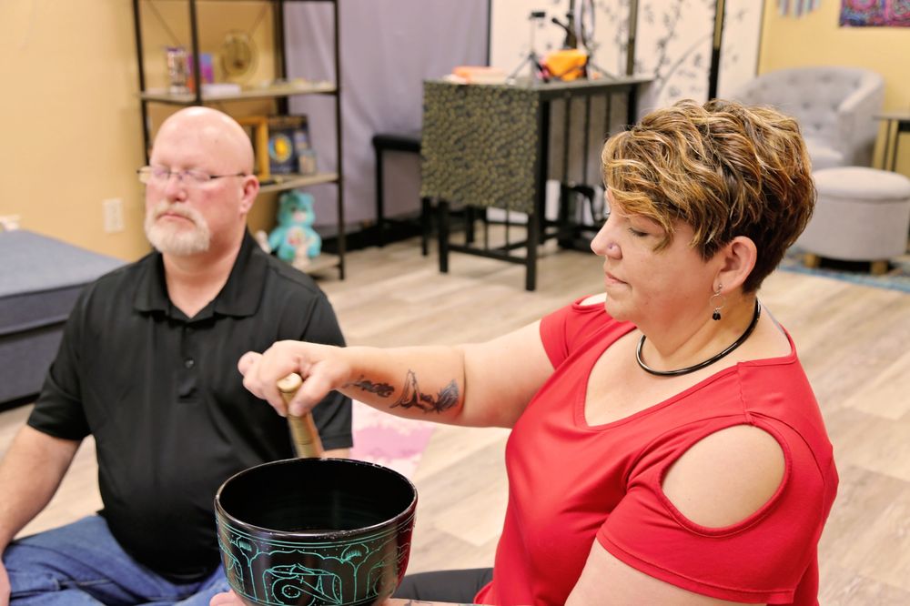 FINDING RESILIENCE WITH LEANN - Updated August 2025 - 22 Photos - 10701 Lomas Blvd NE ...