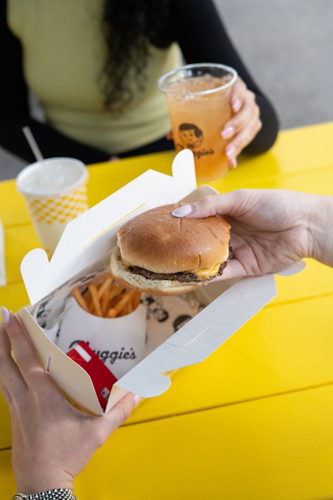 CHUGGIE’S - Updated January 2026 - 49 Photos & 28 Reviews - 3444 Main ...