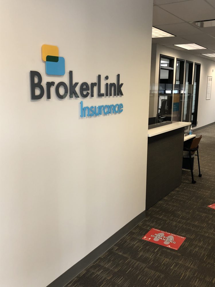 BROKERLINK - Updated October 2025 - 13 Photos - 2570 Dougall Avenue ...