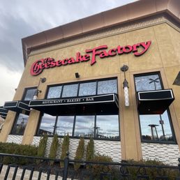 THE CHEESECAKE FACTORY - Updated July 2025 - 441 Photos & 407 Reviews ...