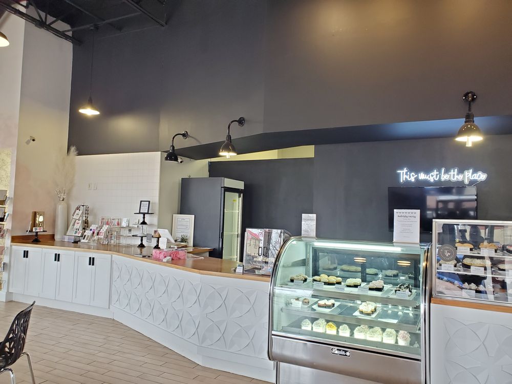 BUTTERFLY CAKERY - Updated January 2026 - 66 Photos & 39 Reviews - 1201 ...