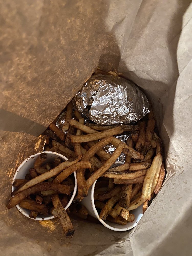 FIVE GUYS - Updated April 2024 - 63 Photos & 59 Reviews - 45 River Rd ...