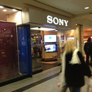 Top 10 Best Electronic Stores in Montreal, QC - Last Updated January ...