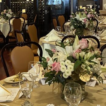 FLOWER GALLERY OF VIRGINIA - Updated December 2025 - 57 Photos & 72 ...