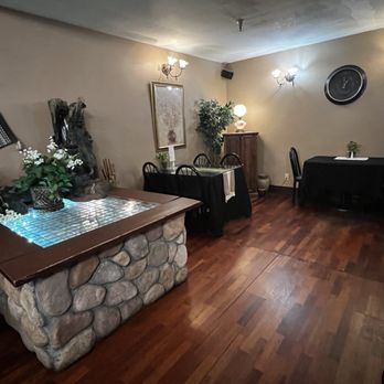 BURKE FAMILY RESTAURANT - Updated December 2025 - 98 Photos & 101 ...