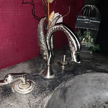 THE GRATEFUL CROW - Updated December 2025 - 341 Photos & 182 Reviews ...