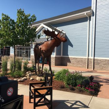 MERRIMACK PREMIUM OUTLETS - Updated July 2024 - 133 Photos & 156 ...