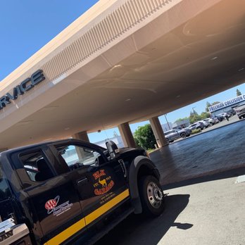 FREEMAN LEXUS - Updated December 2025 - 40 Photos & 181 Reviews - 2845 ...