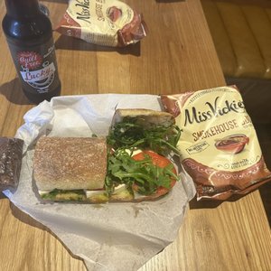 PASTARIA DELI & WINE - 38 Photos & 31 Reviews - 7734 Forsyth Blvd, St ...