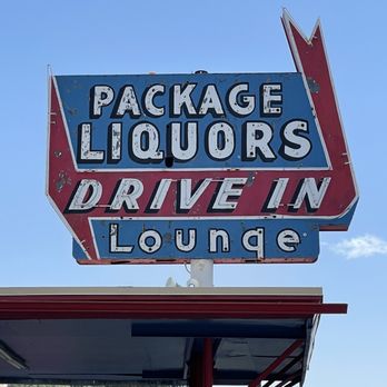 WIN PLACE & SHOW - Updated December 2025 - 65 Photos & 42 Reviews ...