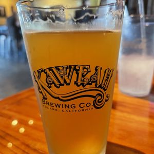 KAWEAH BREWING TAPROOM AND RESTAURANT - 122 Photos & 88 Reviews - 3222 ...