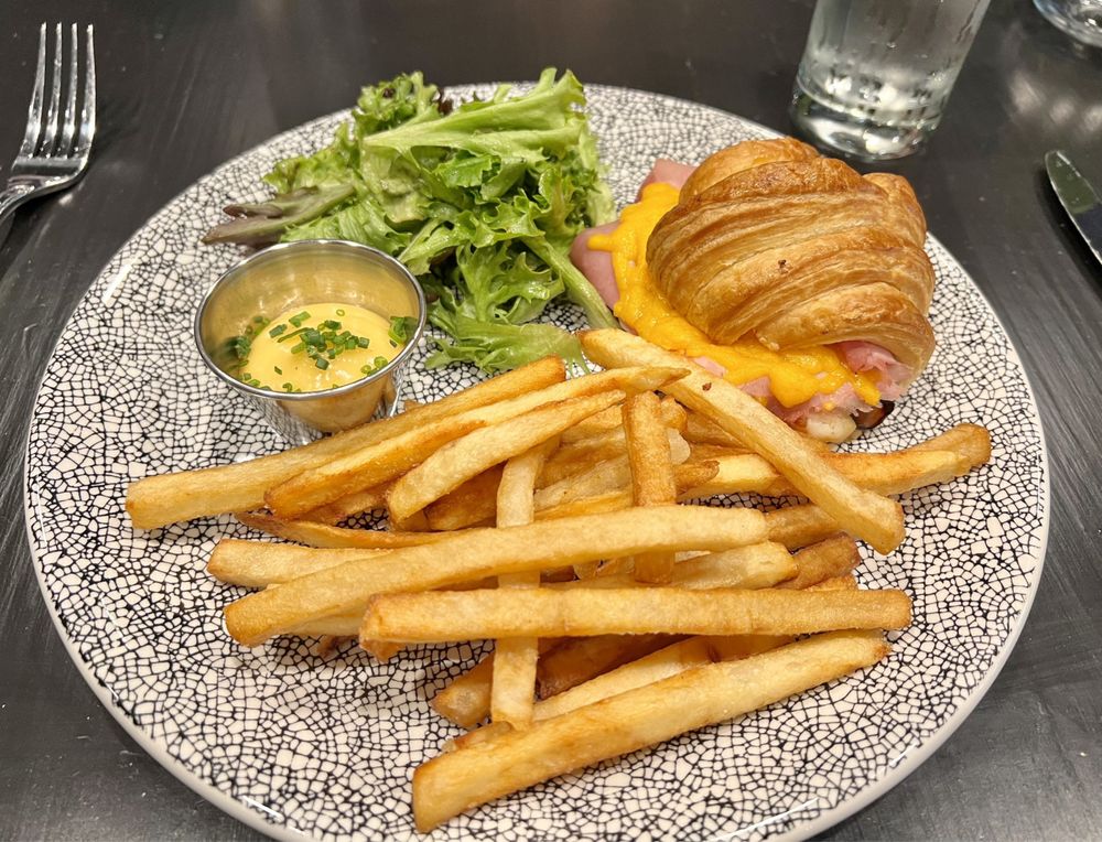 BAR REVERIE - Updated January 2026 - 53 Photos & 56 Reviews - 4017 ...