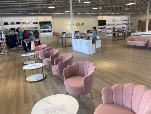 BRAND BAR - Updated October 2025 - 13 Photos - 8420 Transit Rd ...