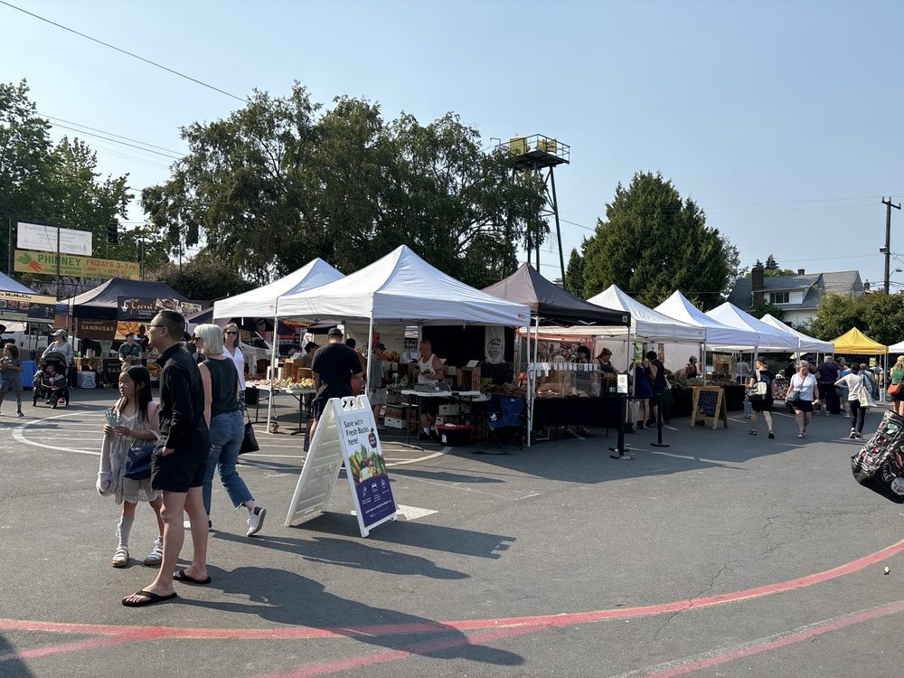 PHINNEY FARMERS MARKET - Updated October 2025 - 19 Reviews & 40 Photos ...