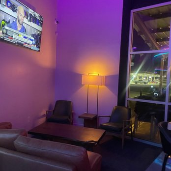 ROTUNDA BAR & PATIO - Updated December 2025 - 13 Photos - 11720 N Ih 35 ...