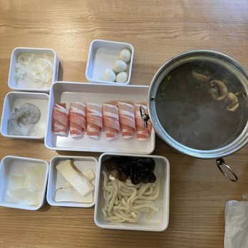 UMI HOTPOT SEAFOOD & SUSHI BUFFET - Updated May 2025 - 247 Photos & 107 ...