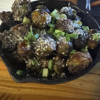 KELLY’S HALF SHELL PUB - Updated June 2024 - 274 Photos & 269 Reviews ...