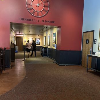 RIALTO CINEMAS - Updated December 2025 - 36 Photos & 156 Reviews - 6868 ...