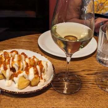 TAPEO - Updated July 2024 - 1414 Photos & 550 Reviews - Carrer de ...